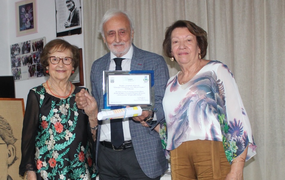 I° Premio Ganduscio per il poeta licatese Lorenzo Peritore - Scrivo ...